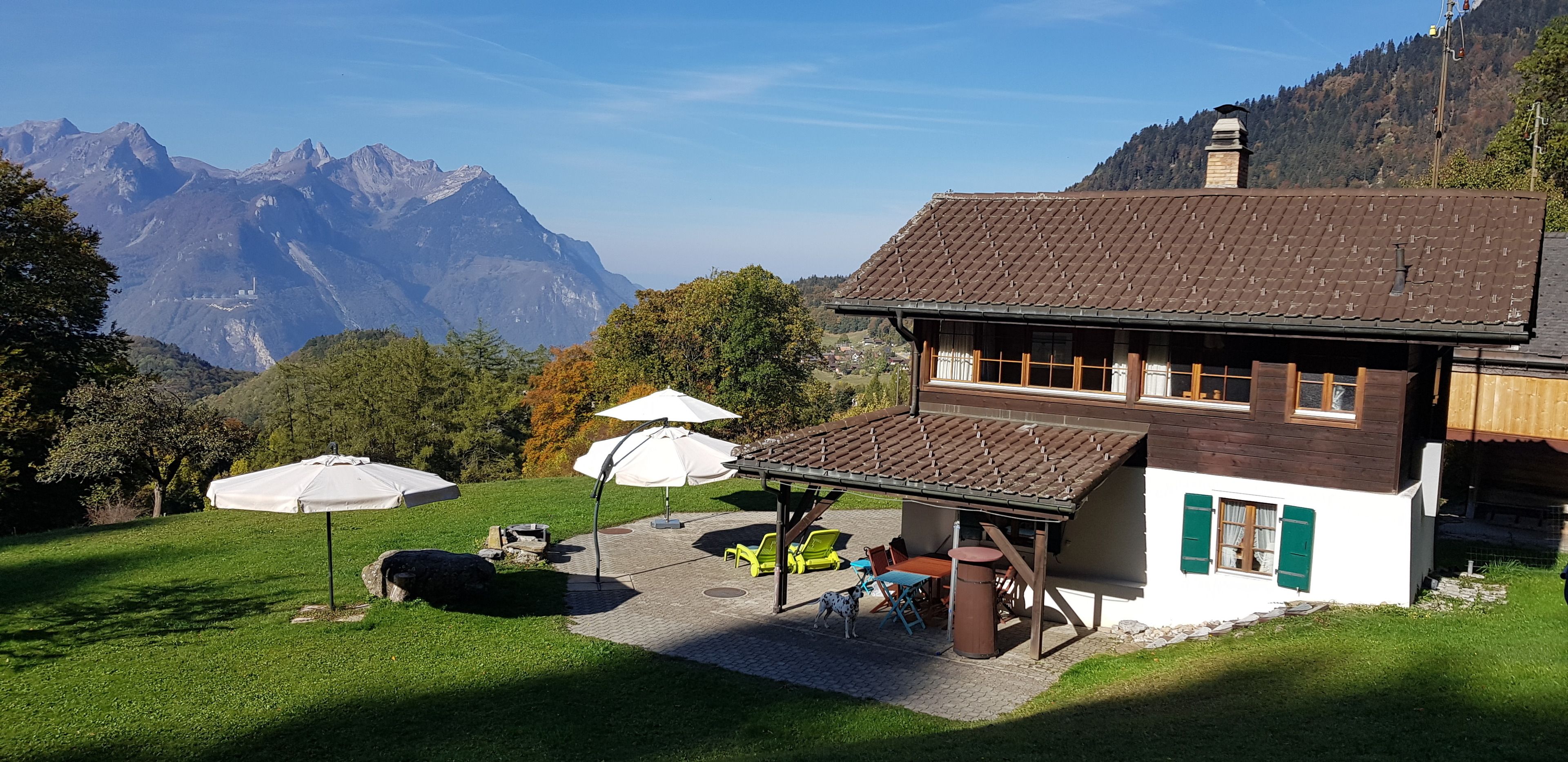 Chalet mit Panorama Berg und Seeblick in Corbeyrier, Waadtland - ServusFewo