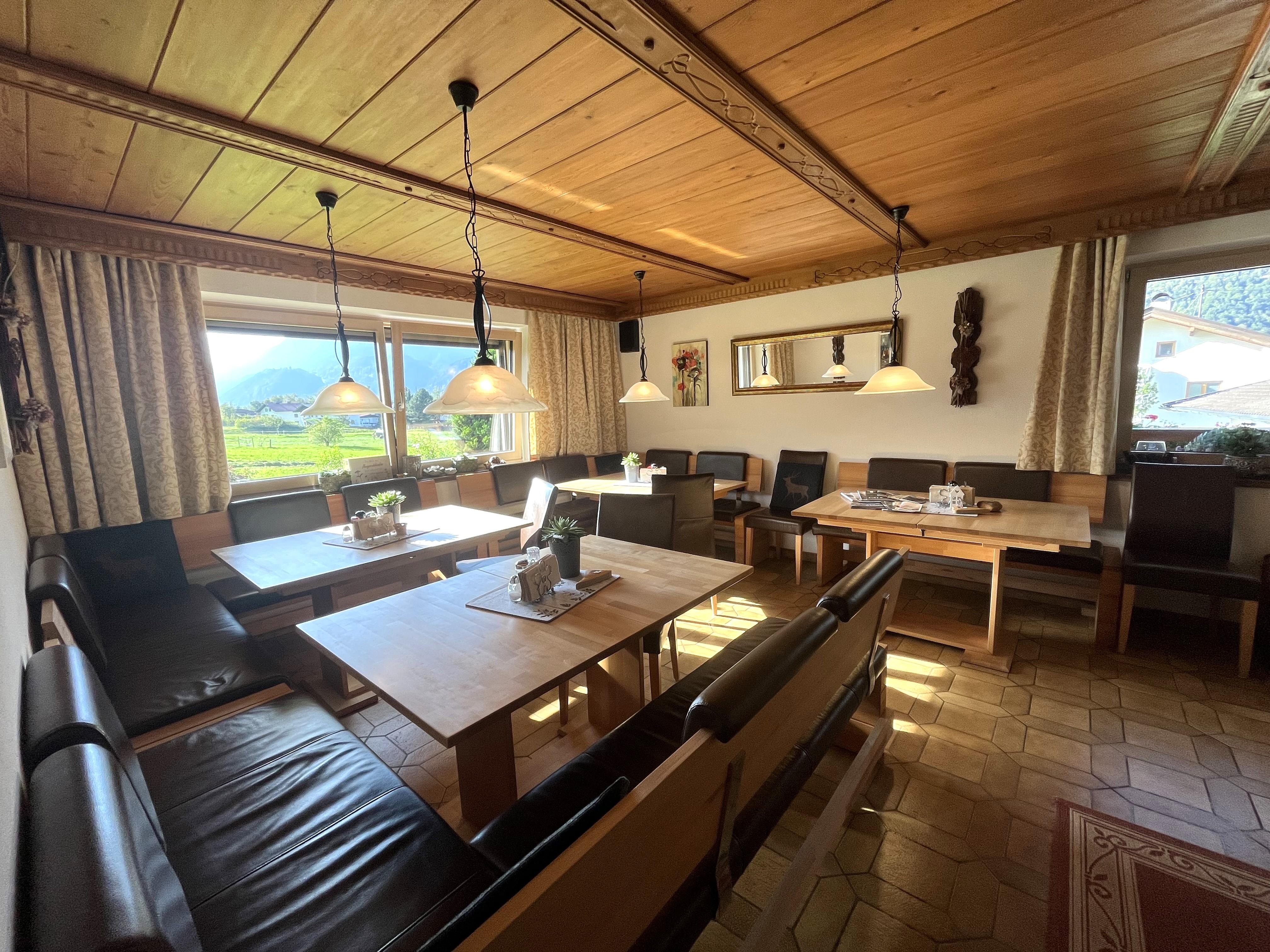 Haus Brunner - Doppelzimmer Nr. 5 (1. Stock) in Buch In Tirol, Tirol ...