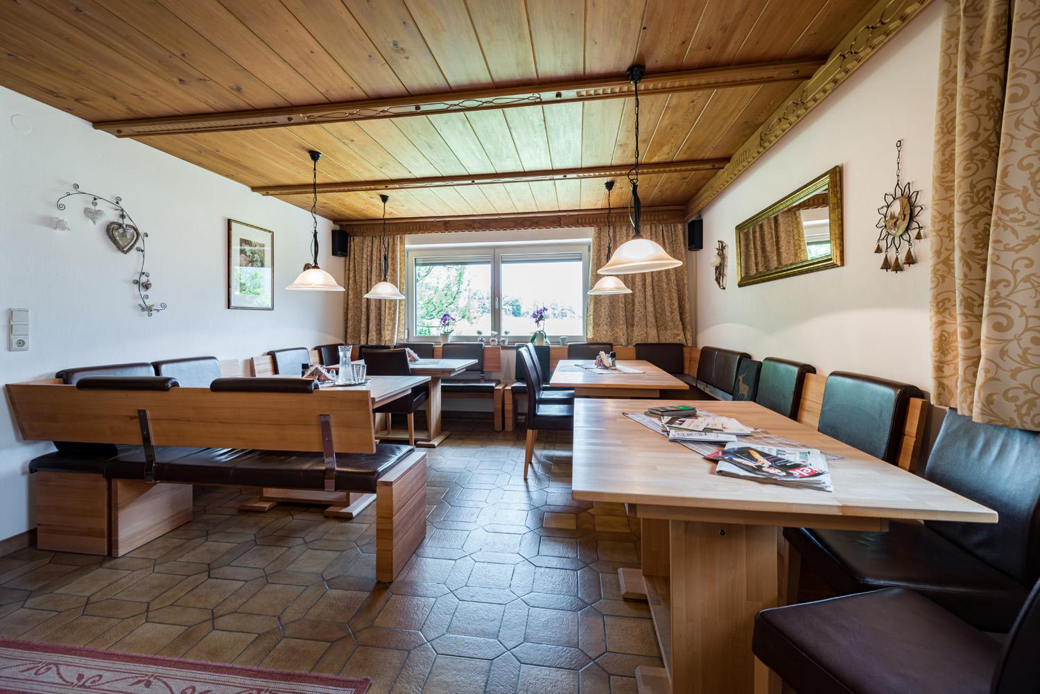 Haus Brunner - Doppelzimmer Nr. 5 (1. Stock) in Buch In Tirol, Tirol ...